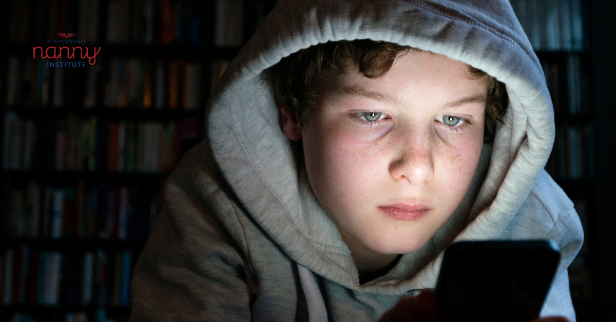 Navigating Social Media and Technology with Adolescents - International ...
